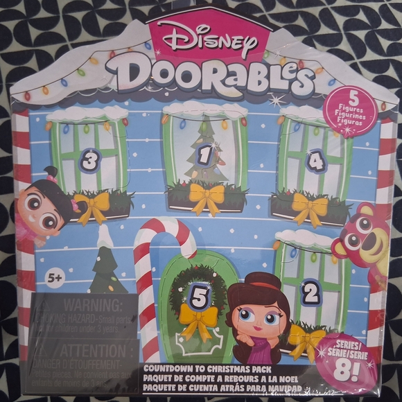 Disney | Toys | Disney Doorables Holiday Countdown Set Blue Green Red ...